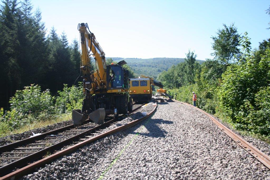 SNCF Réseau investit et recrute pour moderniser ses installations ...